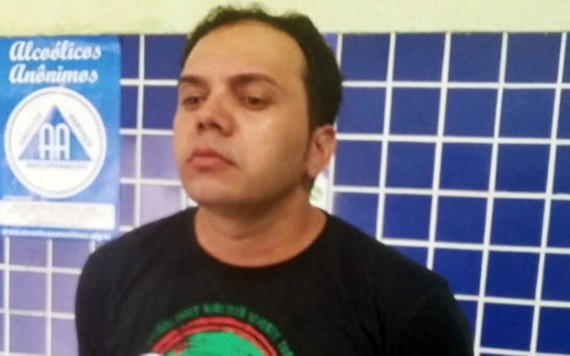 Foragido Da Justiça é Preso Dentro De Motel E Sua Companheira Fica