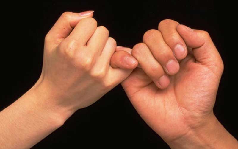 O que você faz com o dedinho? Cuidado que ele é mais importante do que ...