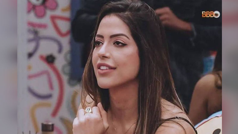 Laís pede imunidade aos amigos para fugir do Paredão. Será? • DOL