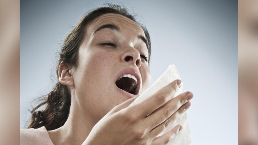 Por que não devemos segurar o espirro? Conheça os riscos! • DOL