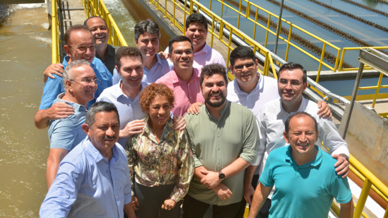 Jader Filho visita obras em estação de água em Belém • DOL