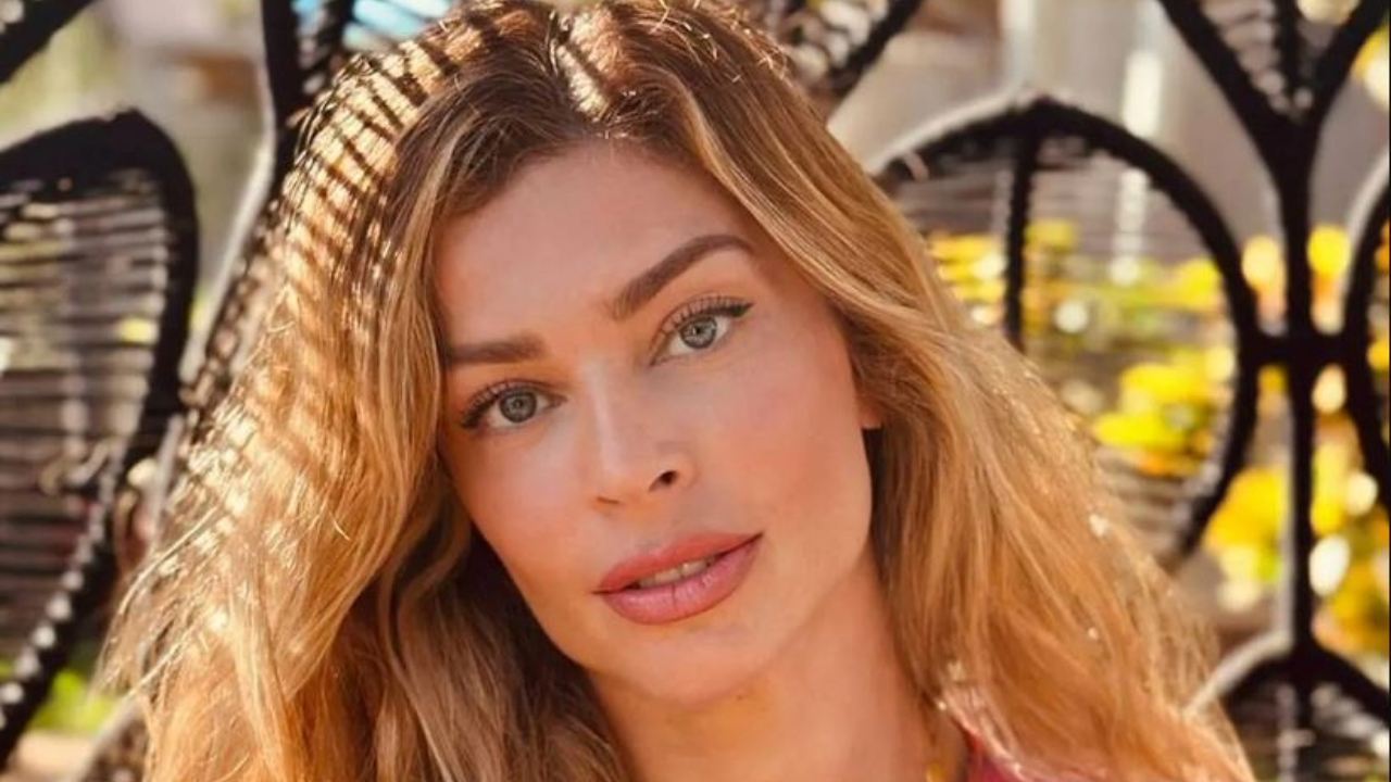 Grazi Massafera publica foto só de biquíni e encanta fãs • DOL
