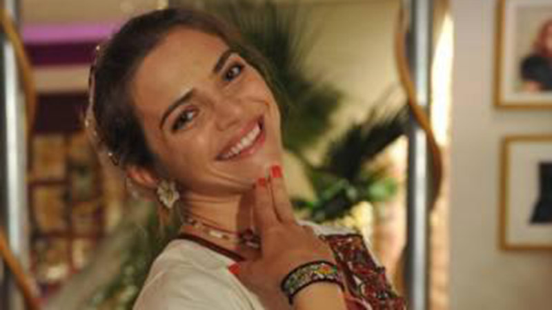 Titina Medeiros comemora dobradinha com duas novelas na TV • DOL