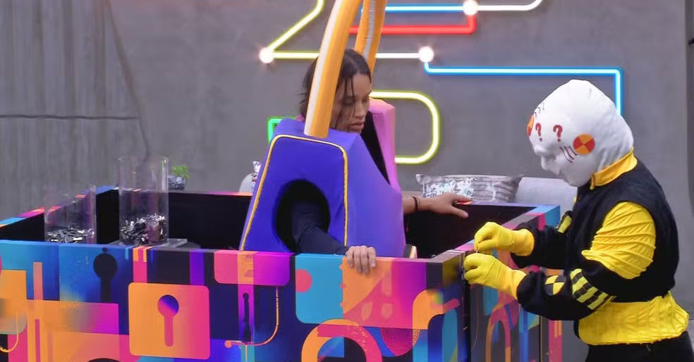Eva se liberta do Castigo do Monstro após mais de 10 horas • DOL