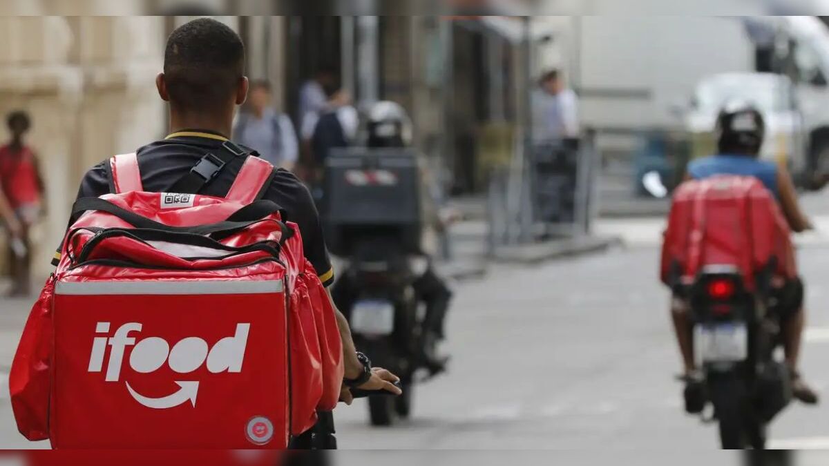iFood reajusta taxa mínima para entregadores em junho • DOL