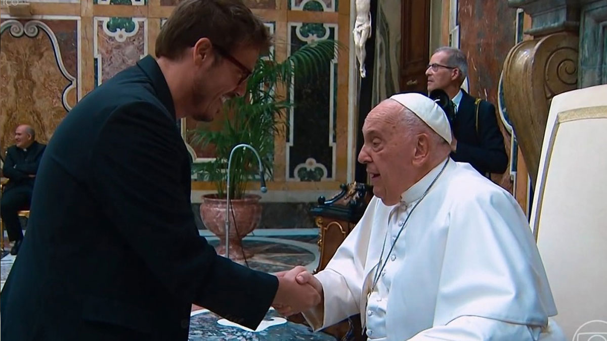 De Porchat a Caetano: famosos brasileiros que visitaram o papa • DOL