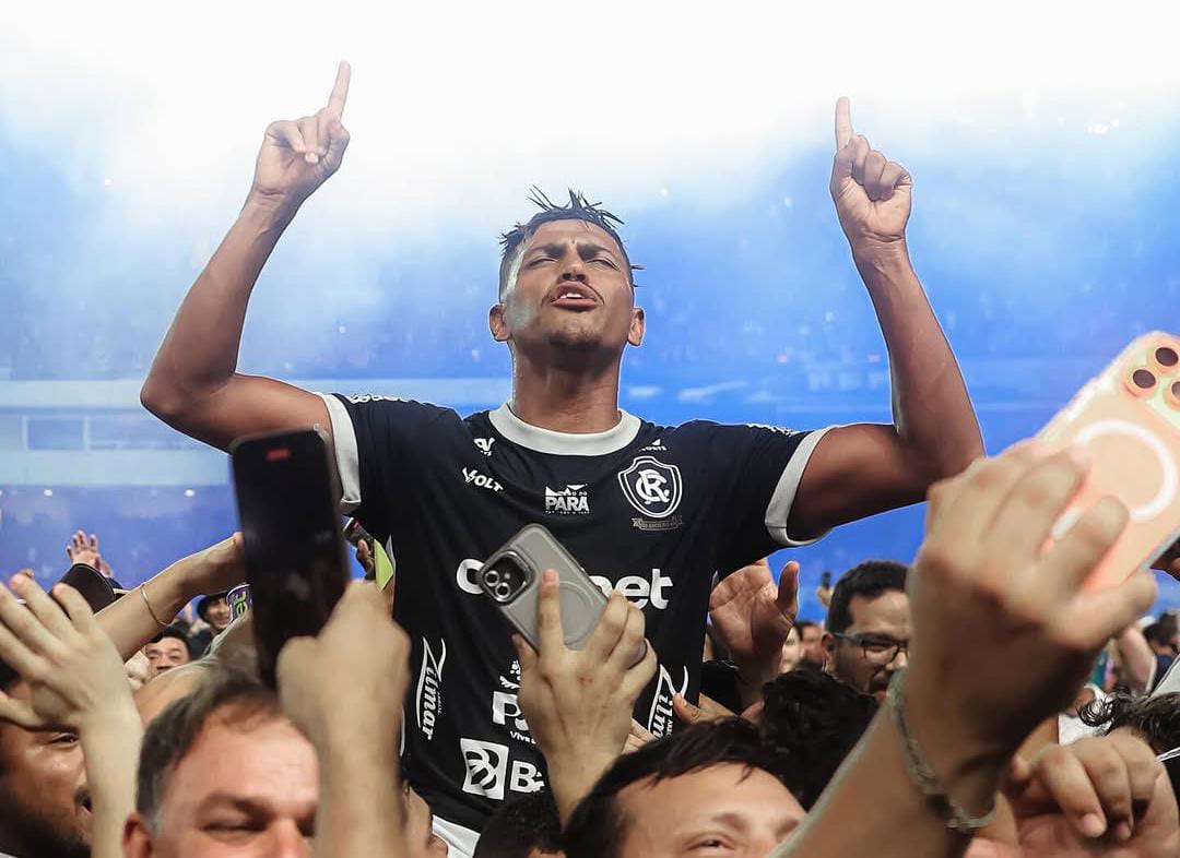 Pedro Rocha deixa o Remo e se despede após temporada como artilheiro • DOL