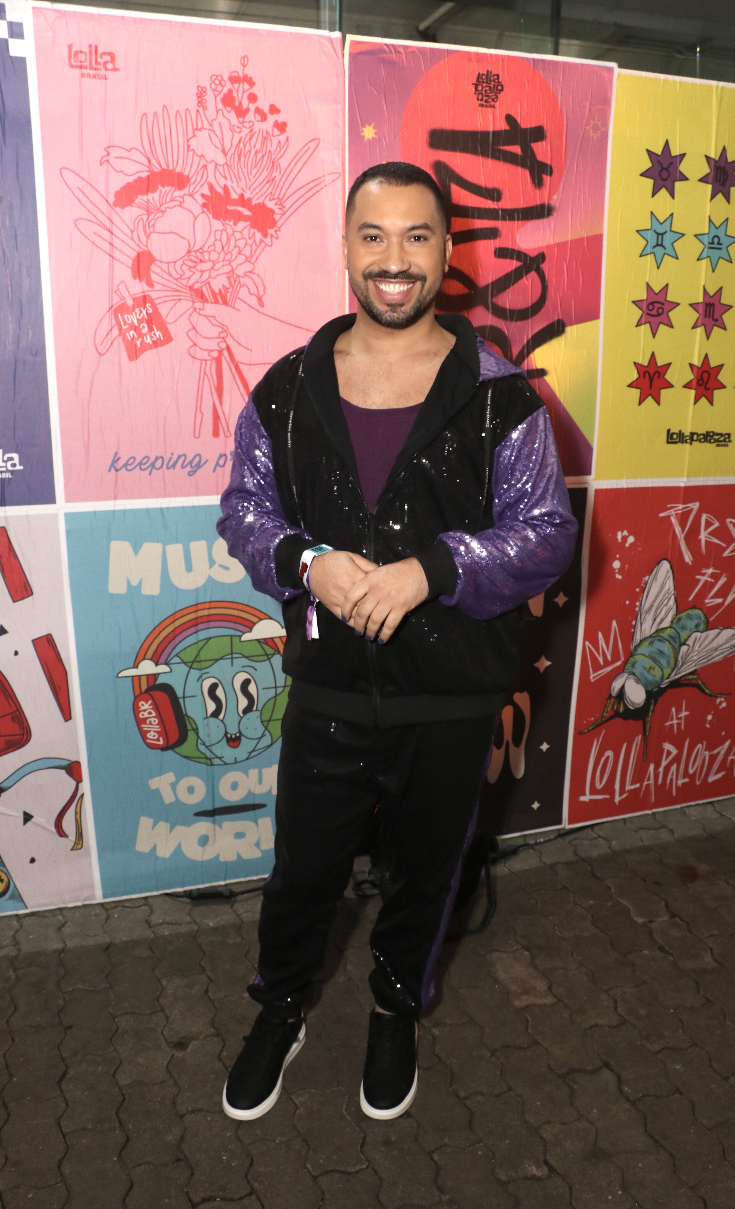 Letícia Spiller chega com Nizan ao Lolla. Veja mais fotos lá • DOL